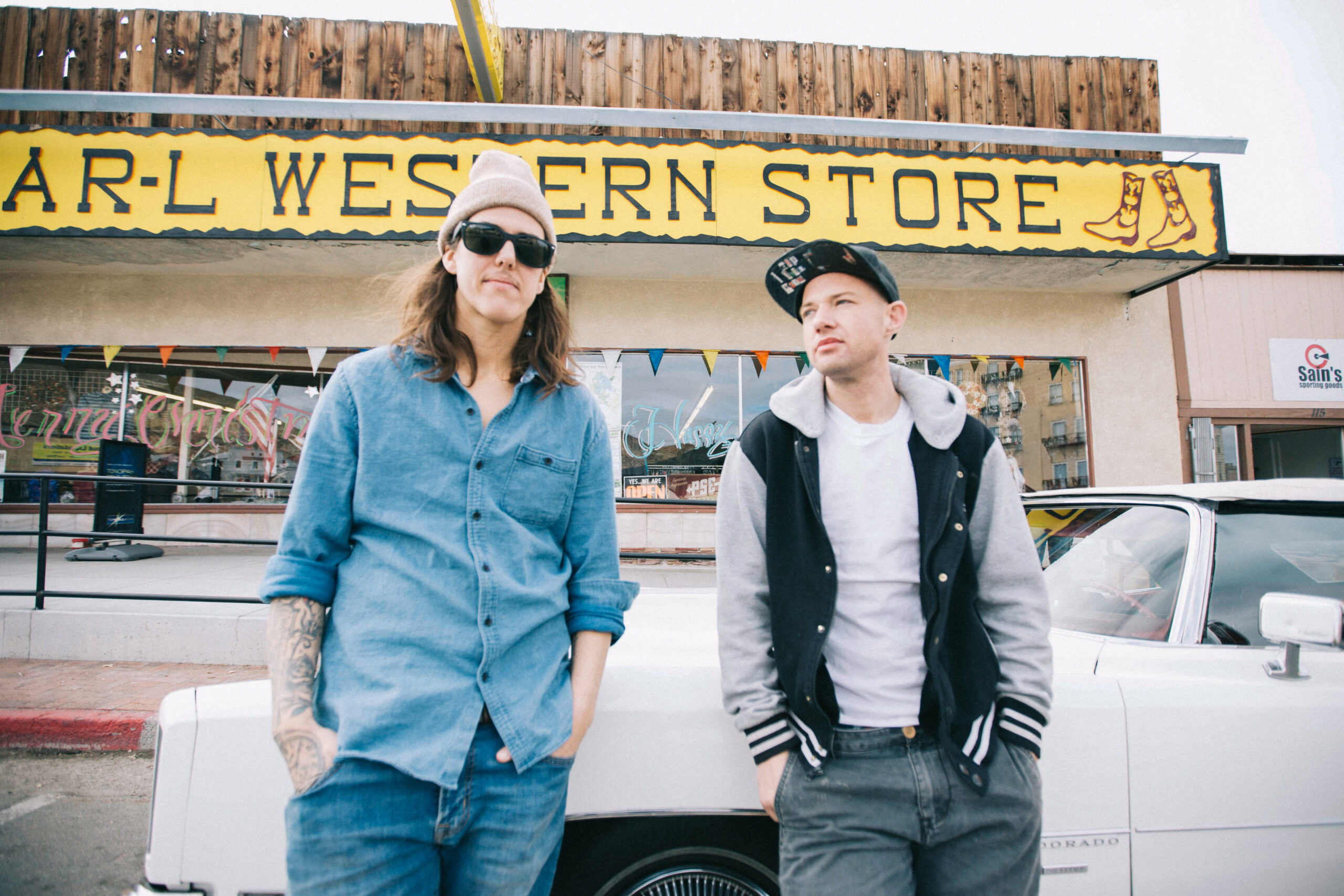 "Twiz and Tuck" Takes on Queer Self-Discovery and Friendship - GO Magazine