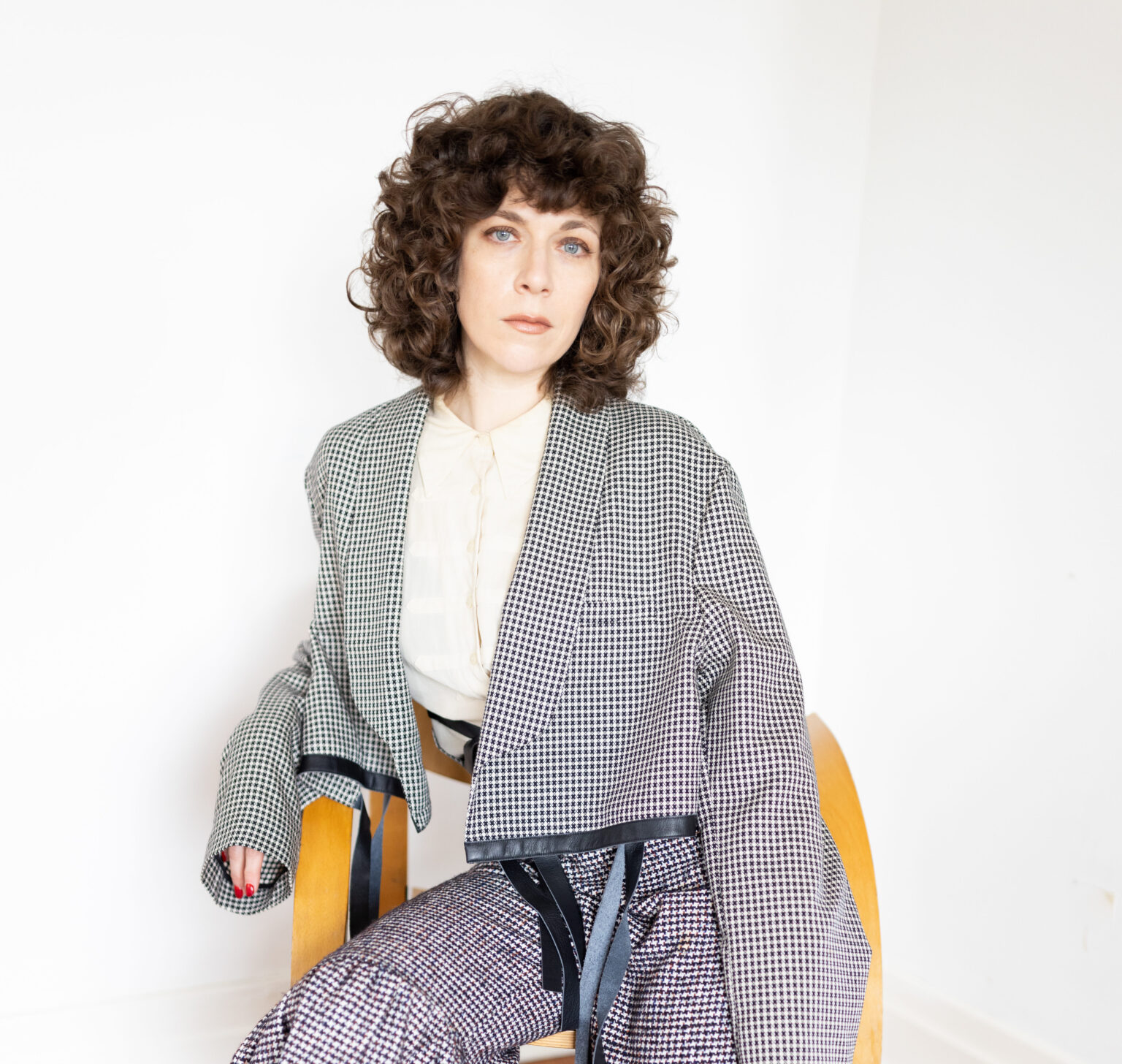 From Musicals To Psychological Thrillers: Why Queer Actor Jen Tullock ...