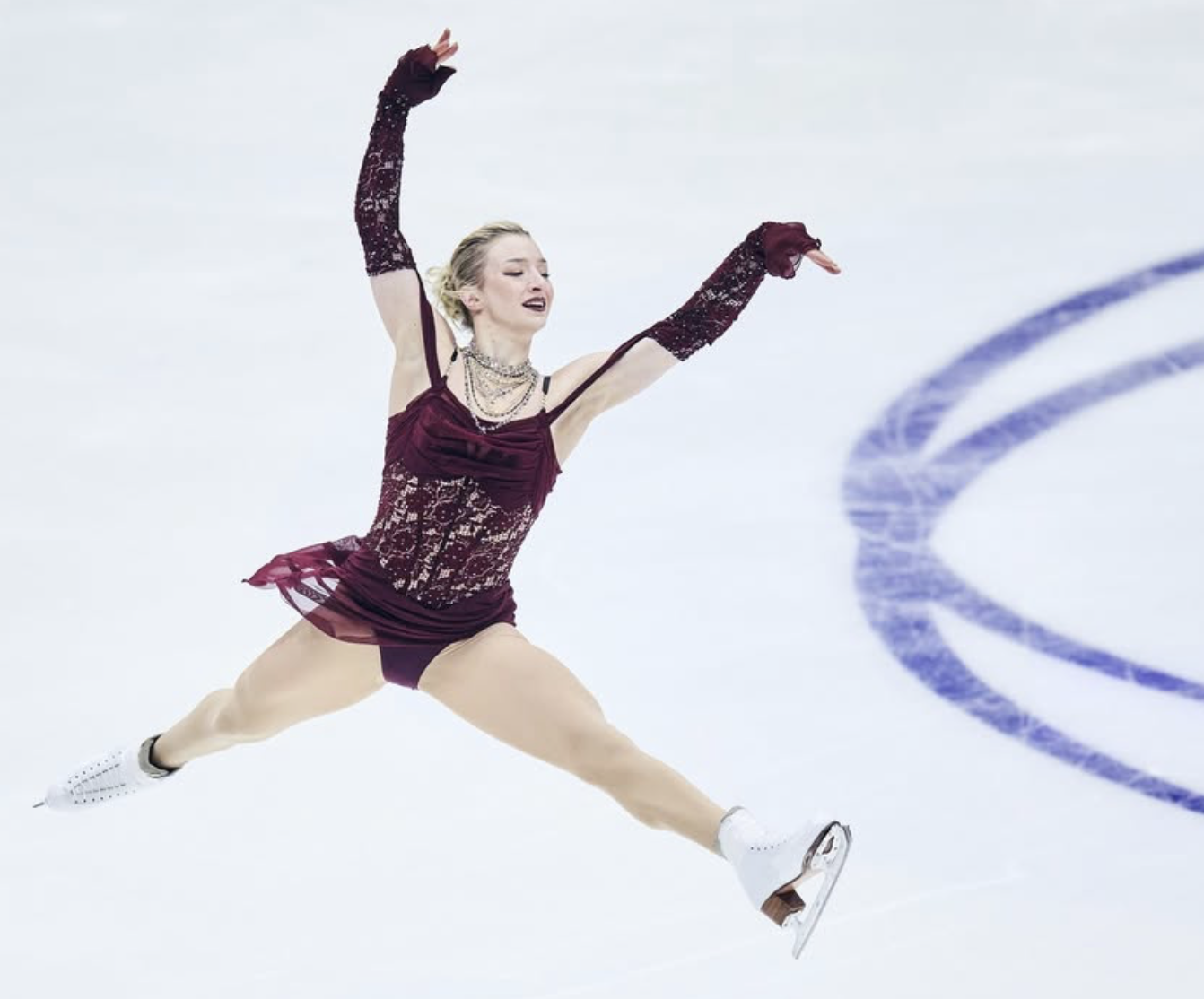 Amber Glenn Wins 3rd Figure Skating Championship In A Row Ahead Of ...